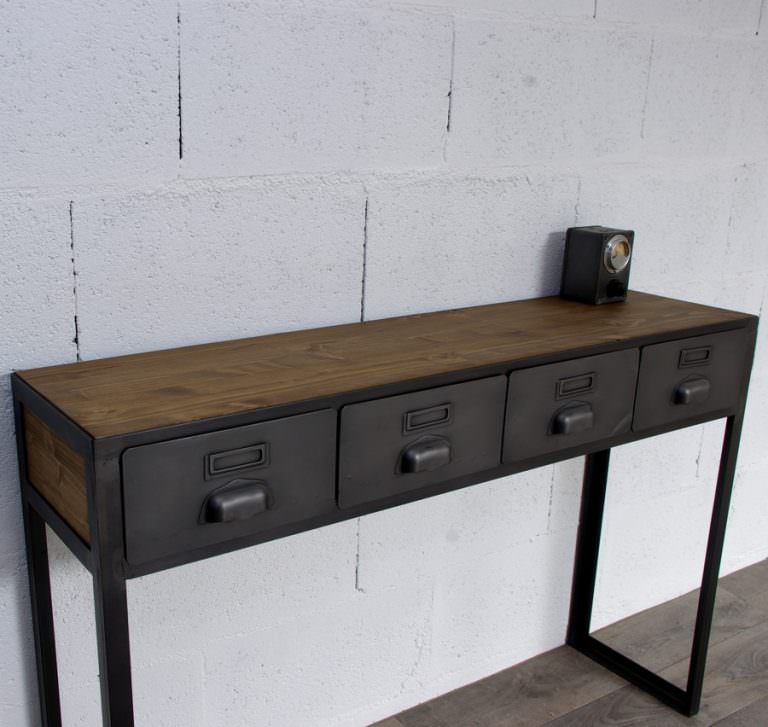 Console style industriel avec tiroirs sur-mesure. Fabriquée à notre atelier